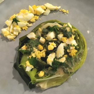 Poireaux vinaigrette (Porree mit Vinaigrette-Sauce) - Typisch Französisch!